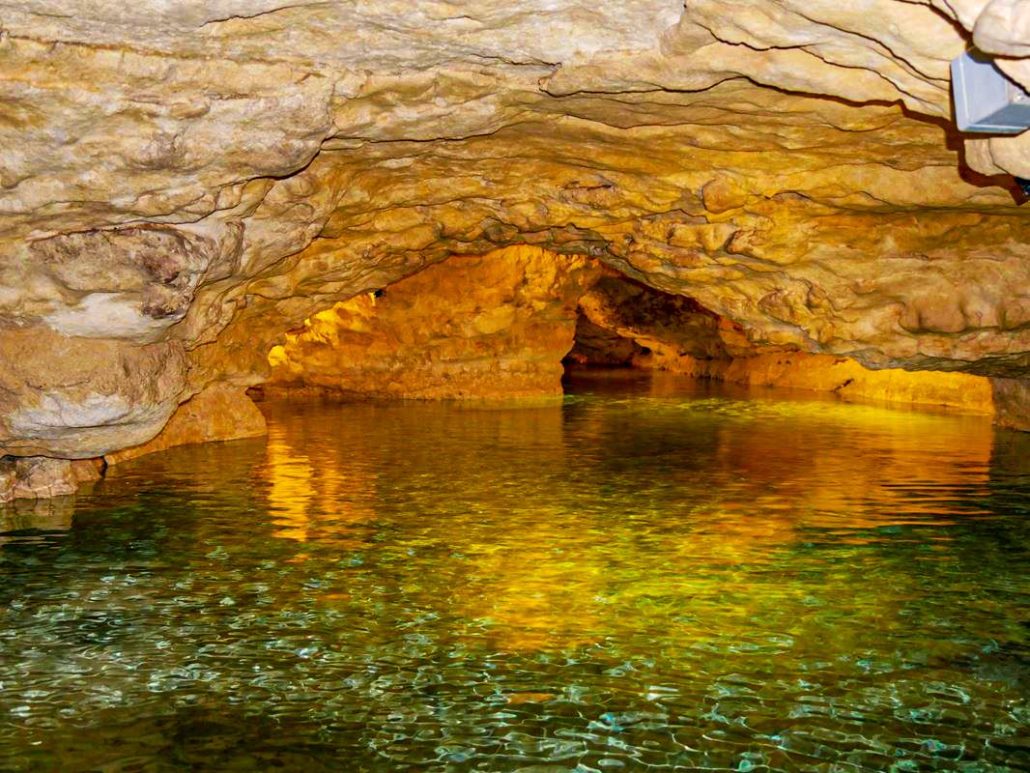 A földfelszín alatti és feletti tavak városában jártunk, Tapolcán ...