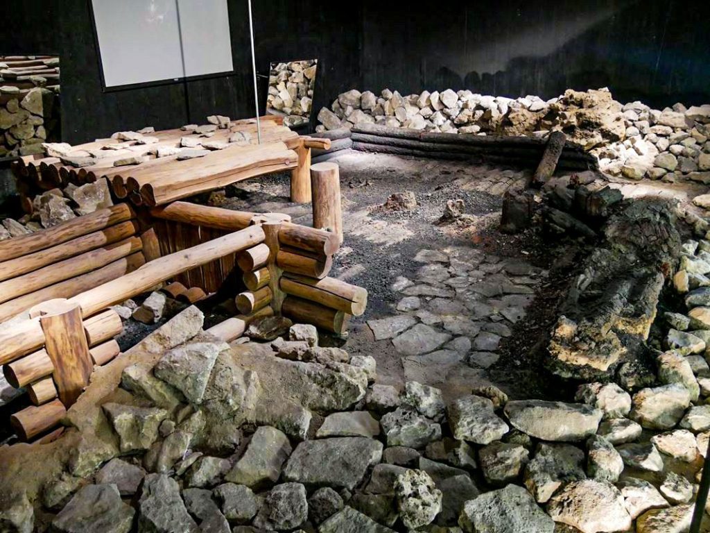 Pirámides de Tierra en la Cuenca de los Cárpatos – Visitamos Chajalombata